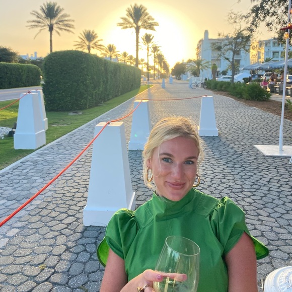 Ashleigh's Closet (@ashleighpugh24) | Poshmark